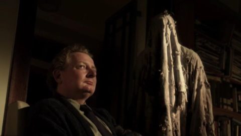 Retro Review: HOUSEBOUND - Last Movie Outpost